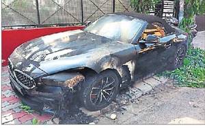 Duo sets bizman’s BMW on fire in Phase 7